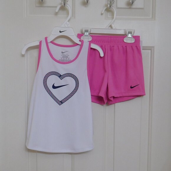 Nike | Matching Sets | Nwt 2pc Nike White Colorful Heart Top Pink ...